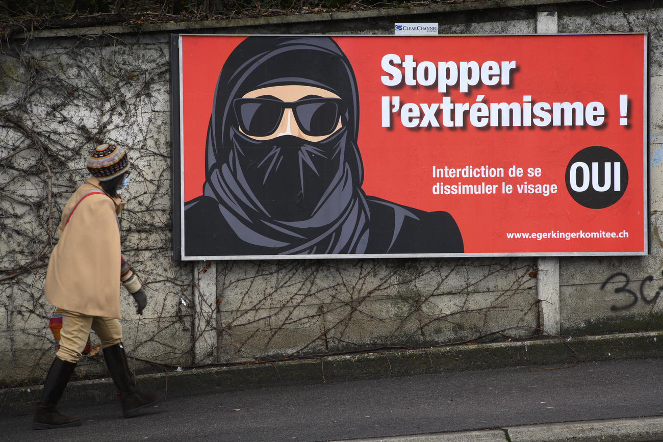 La méfiance, douteuse boussole politique - Le Courrier