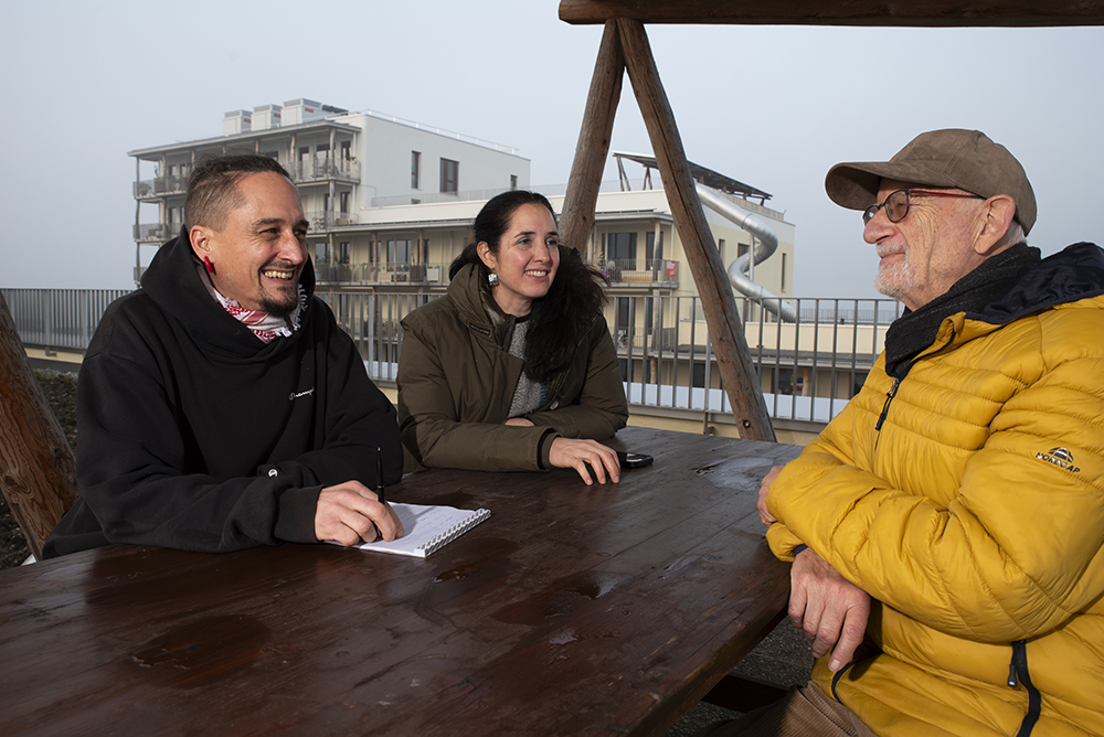 Des liens salutaires - Le Courrier
