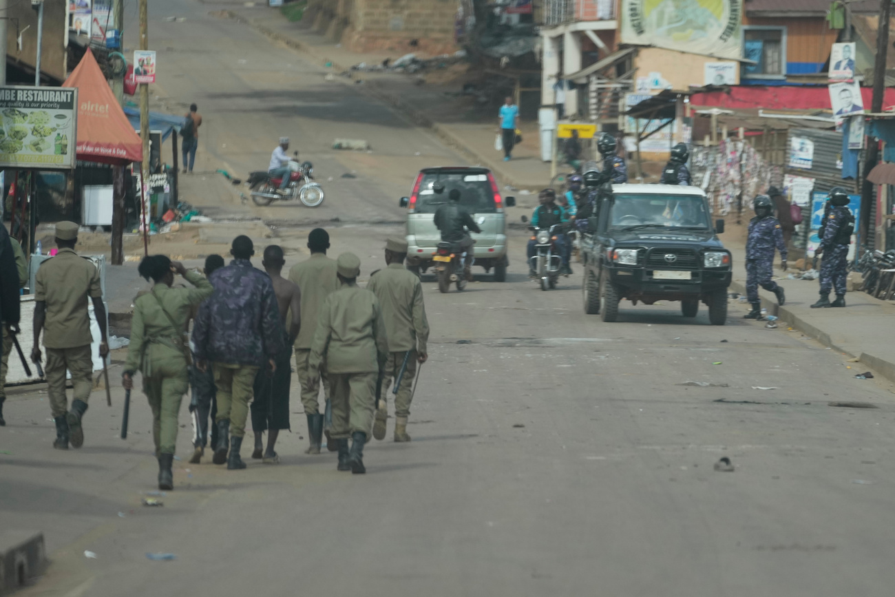 Tensions autour des élections en Ouganda - Le Courrier